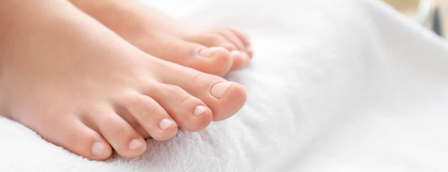 Griffes d’orteils : comment éviter la déformation des orteils ? | Dr ...